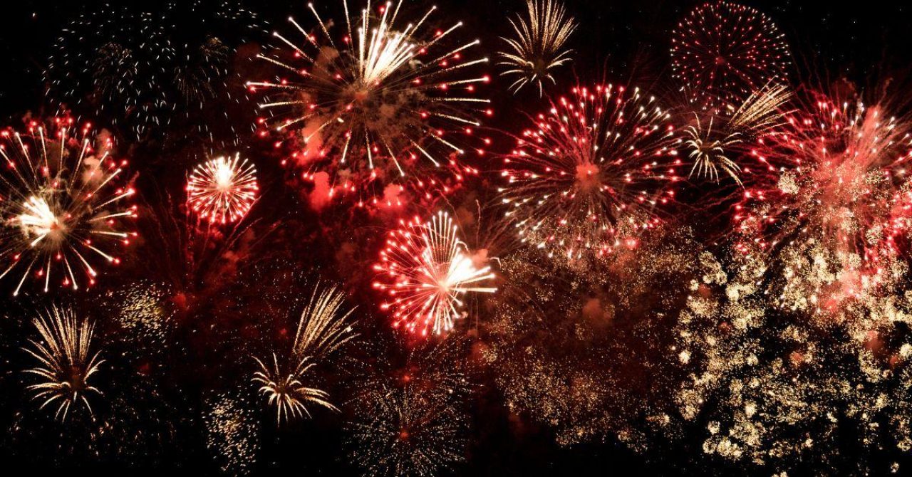 Fireworks Displays This Bonfire Night Near Me | Virgin Balloon Flights
